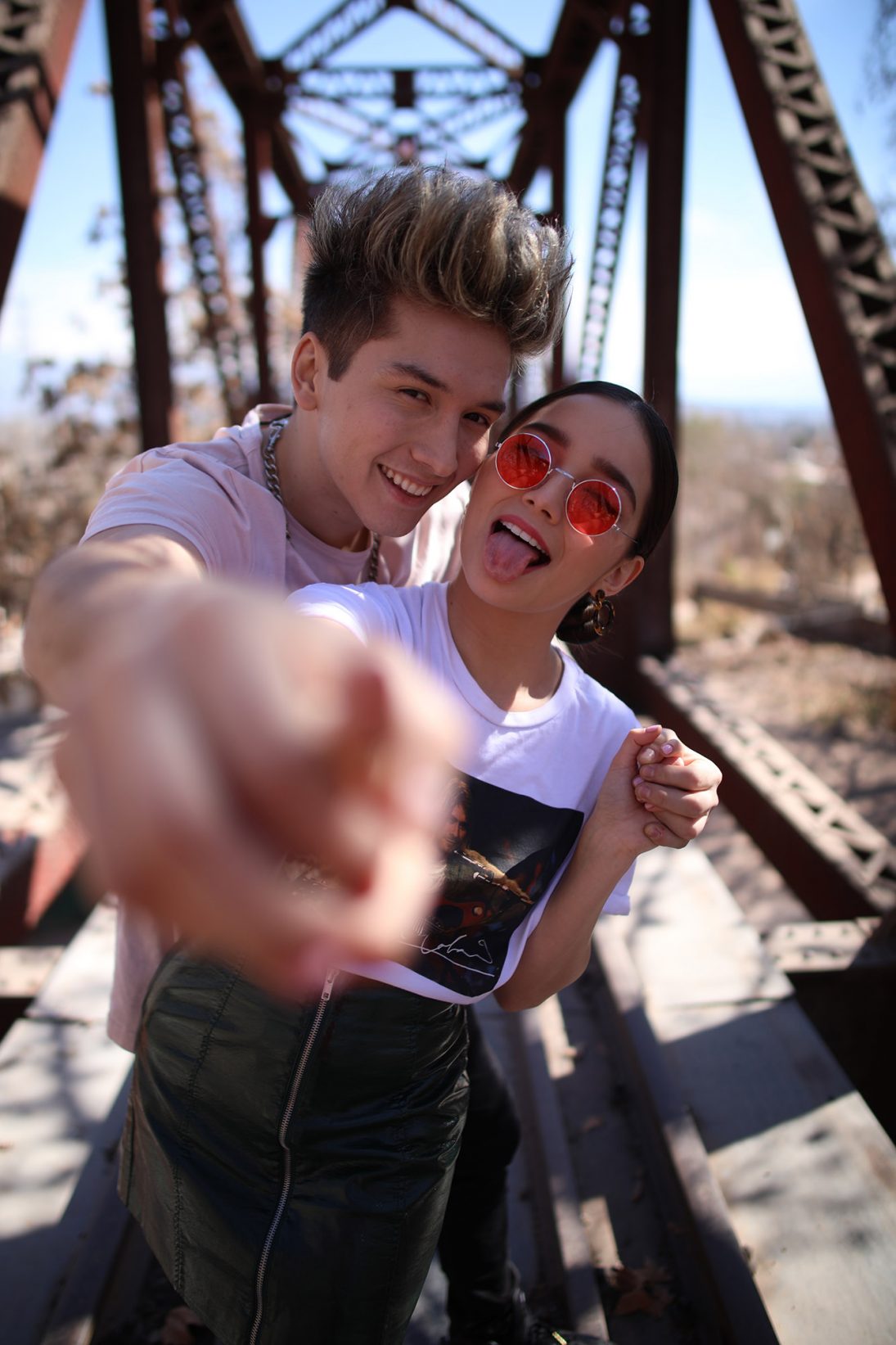 JANDINO Y ANDREA DE ALBA, CONQUISTA AL PÚBLICO CON "CASITA DE PLAYA ...